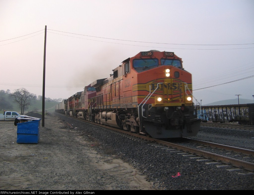 BNSF 5295 East